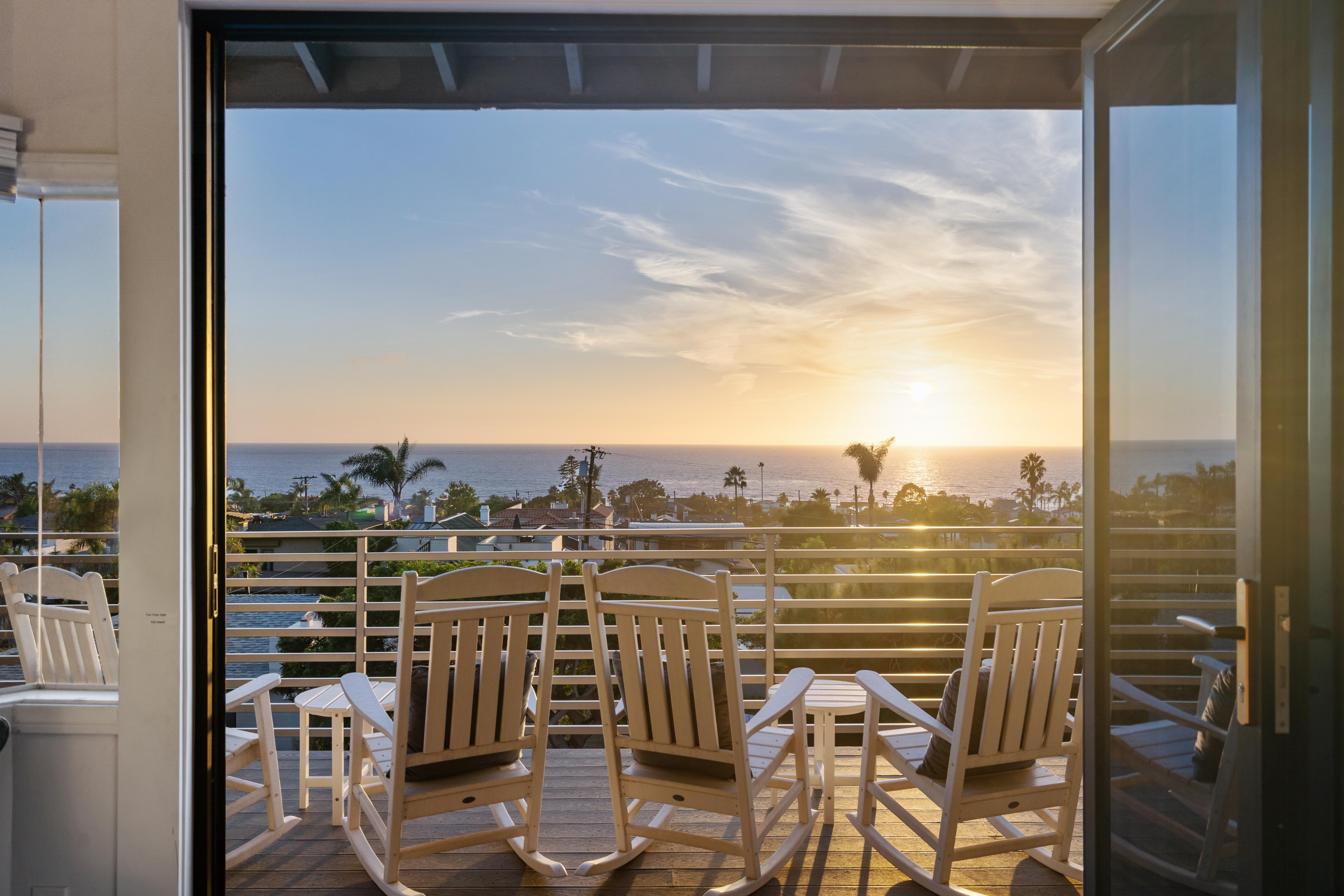 Panoramic Ocean Views And Wrap-around Decks - Stunning Coastal Retreat - Encinitas, CA