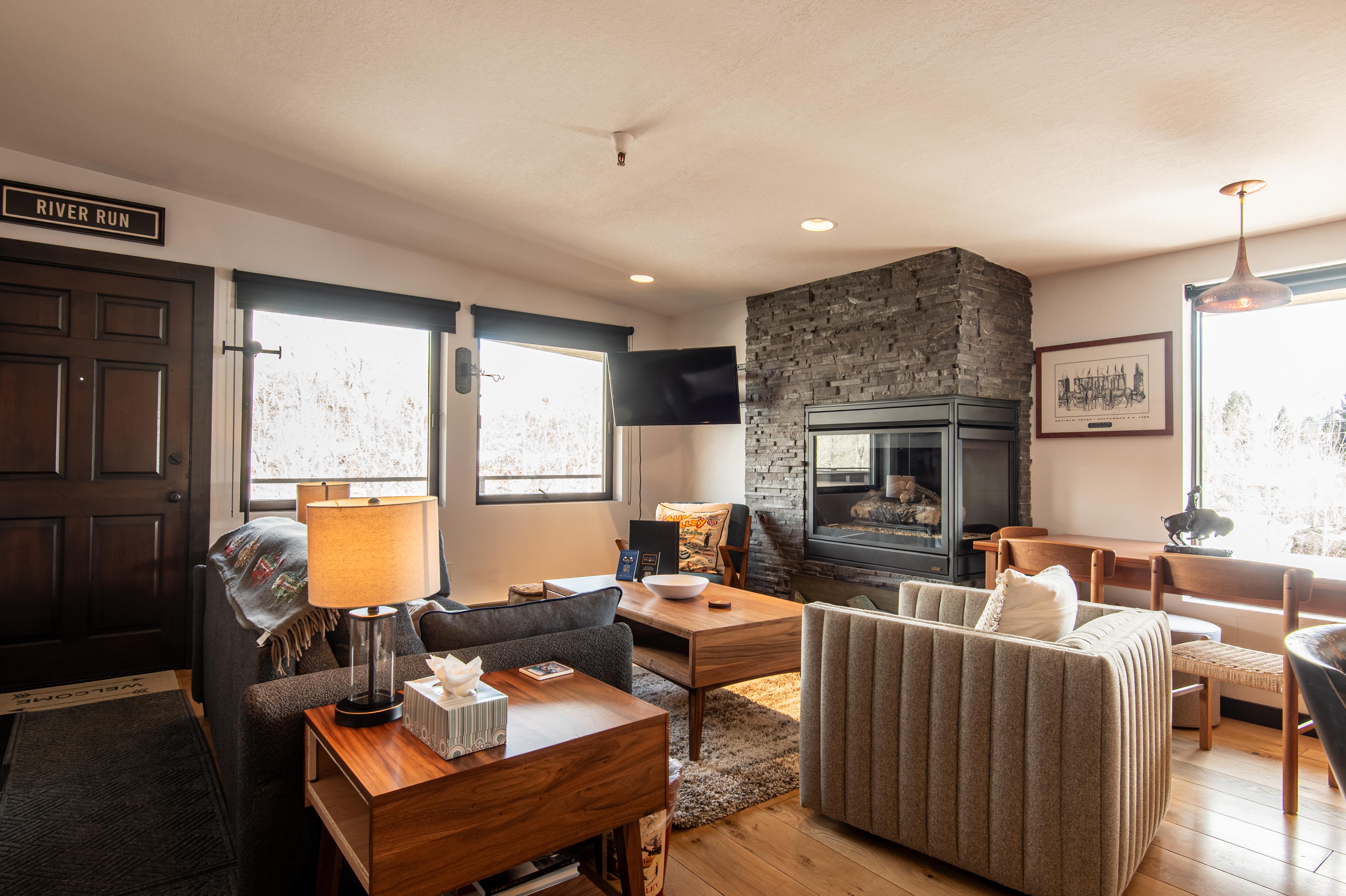 Ski Access And Outdoor Pool - Stylish Mountain Retreat - Ketchum, ID