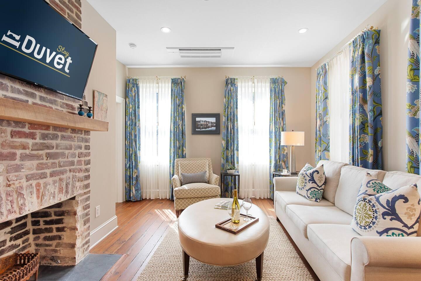 Dianna Browns Place | Historic District - Charleston, SC