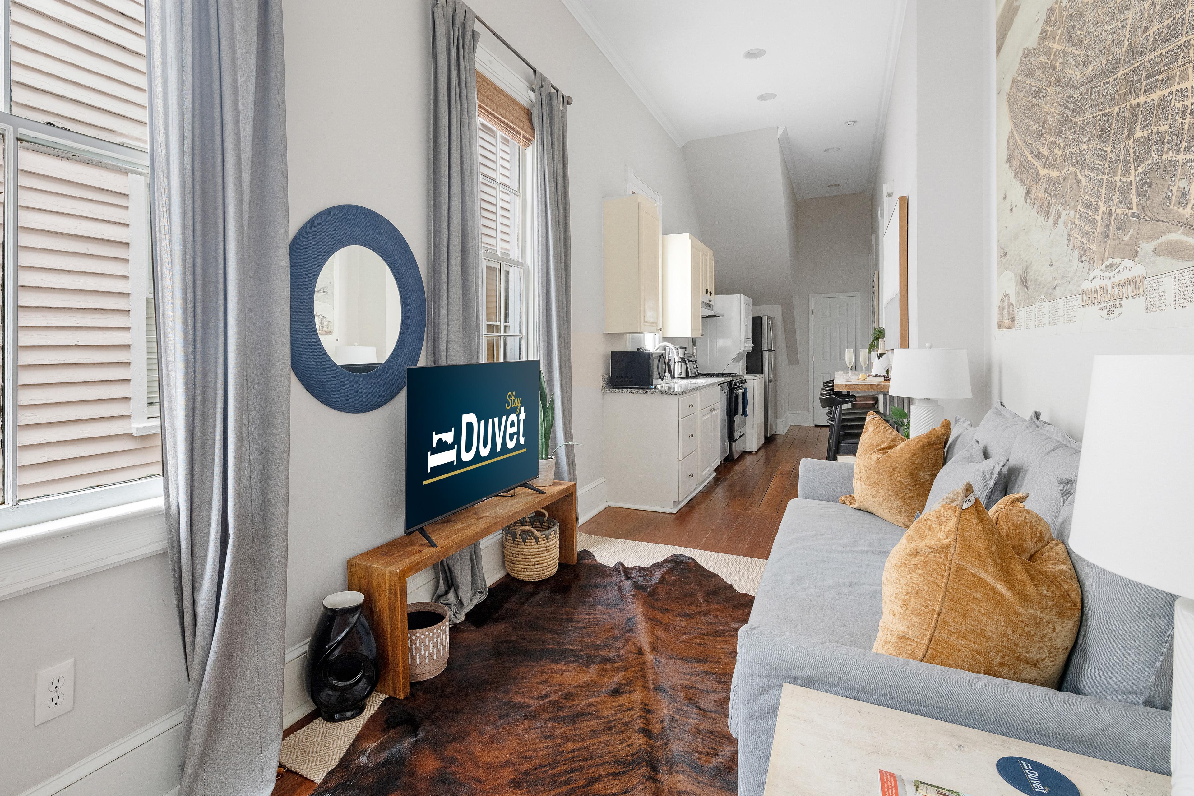 4 Blocks To King! | Maison De Jasmine Suite A - Charleston, SC
