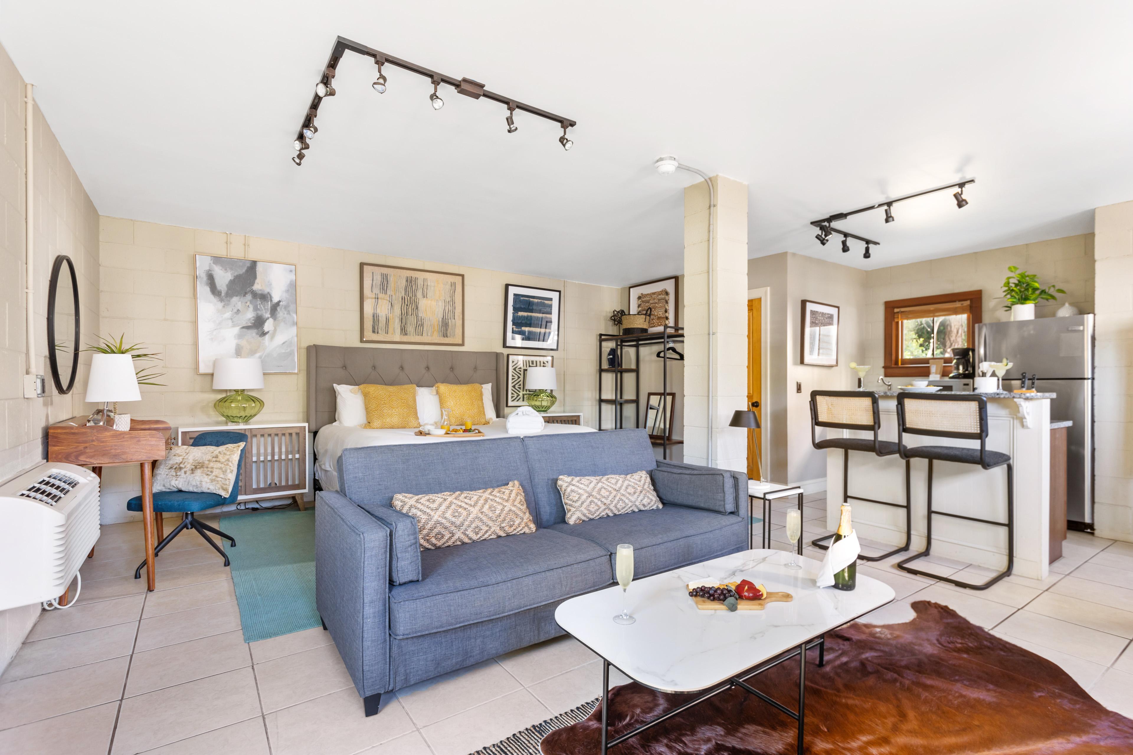 Your Tranquil Oasis | Hideaway Suite B - Charleston, SC