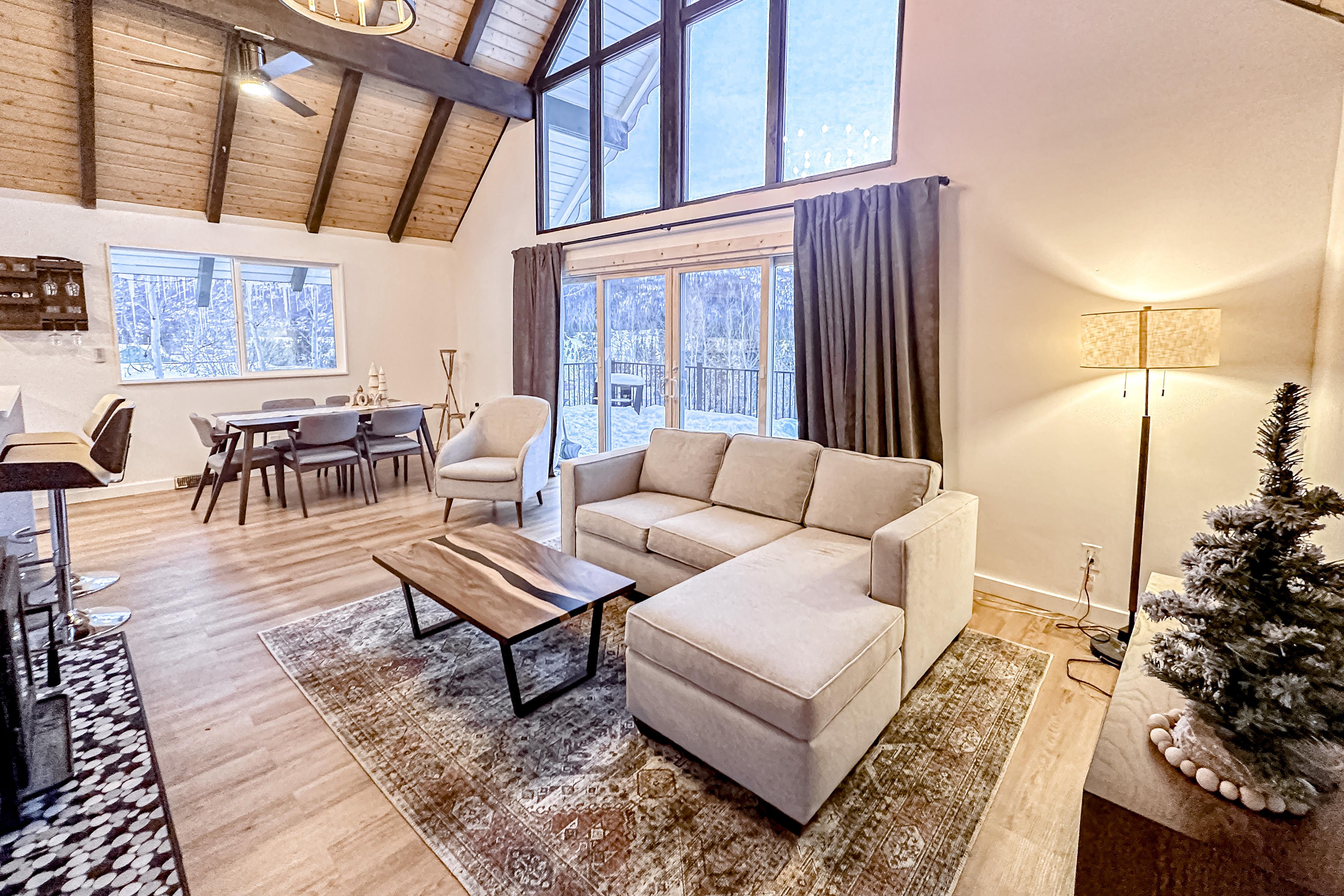 The Golden Moose Chalet - Vacation Rentals | Homes & Hideaways by World ...