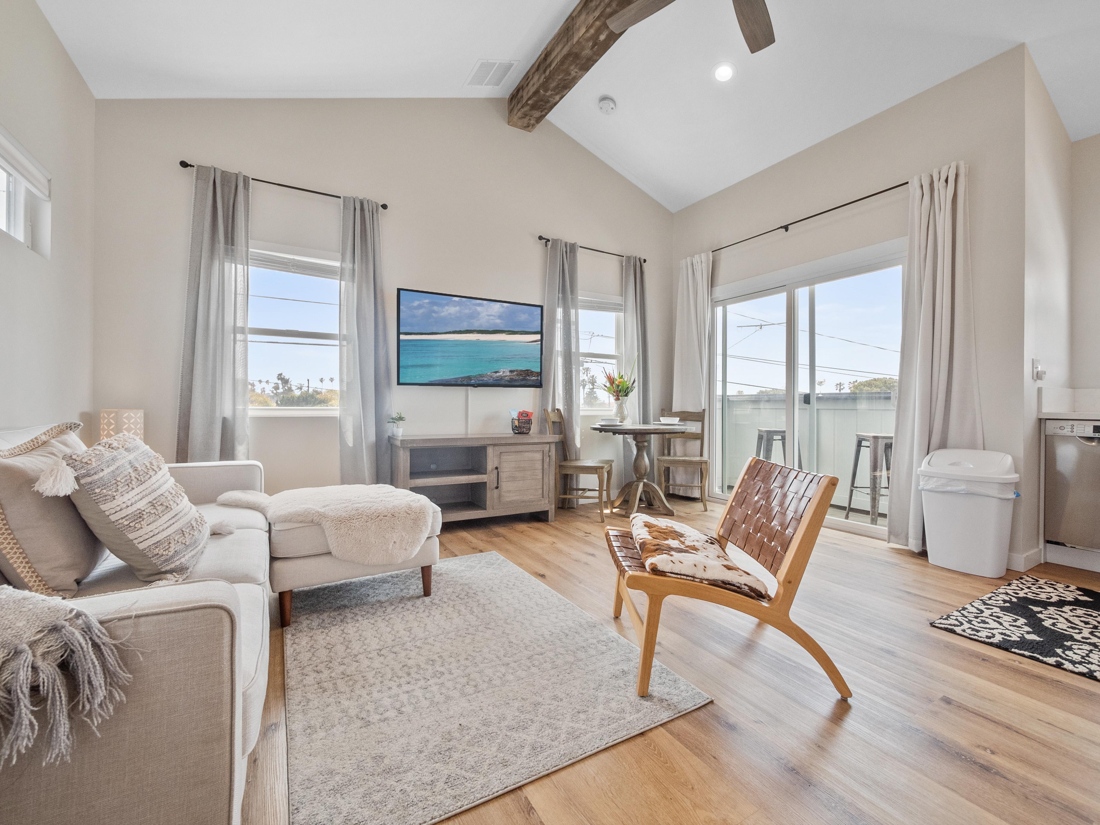 Ocean And Sunset Views With Well-appointed Kitchen - Gorgeous Coastal Retreat - San Diego, CA