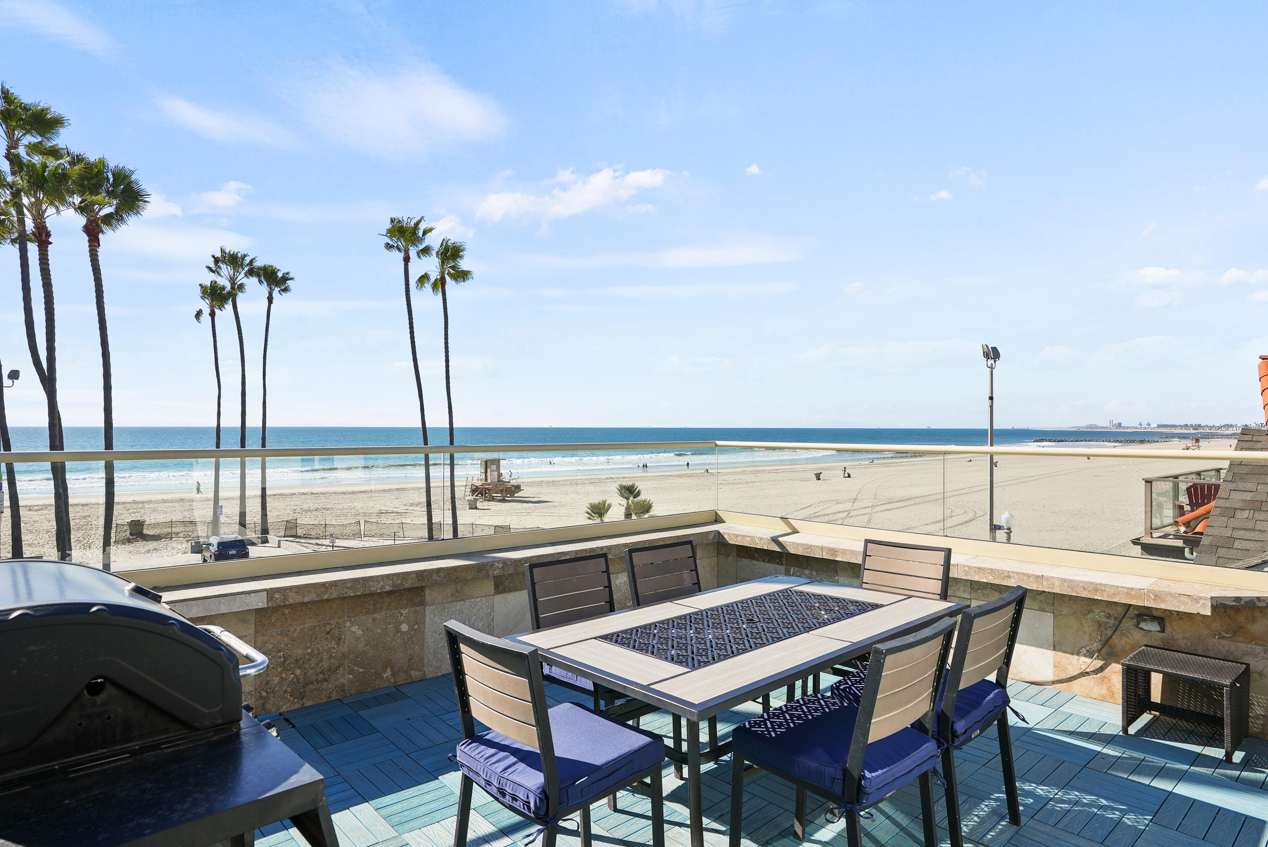 Private Rooftop Deck And Ocean Views - Stunning Coastal Escape - Newport Beach, CA